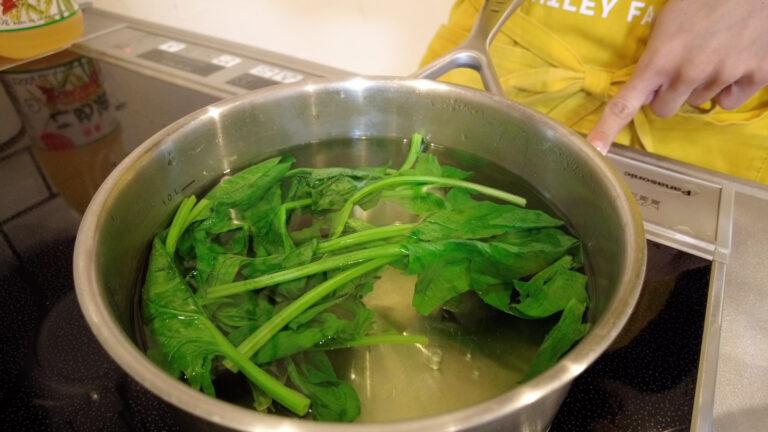 How to Boil Spinach – AYANA GOHAN