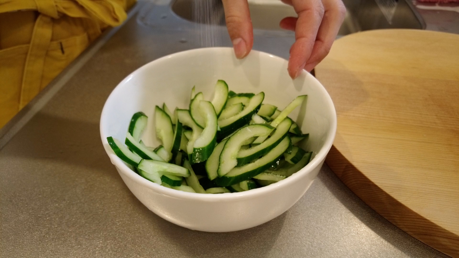Marinated Tofu Sandwich with Cucumbers – AYANA GOHAN